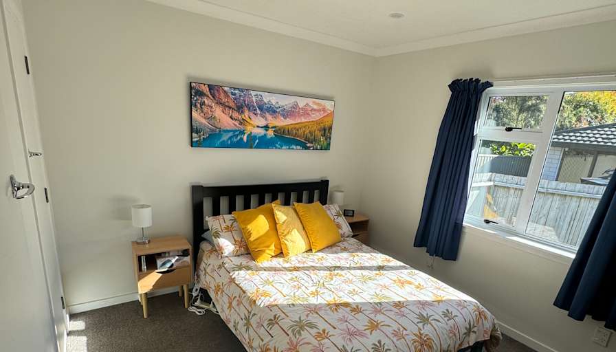 Shared furnished room in a house | Stoke, Nelson 70... – Roomies.co.nz